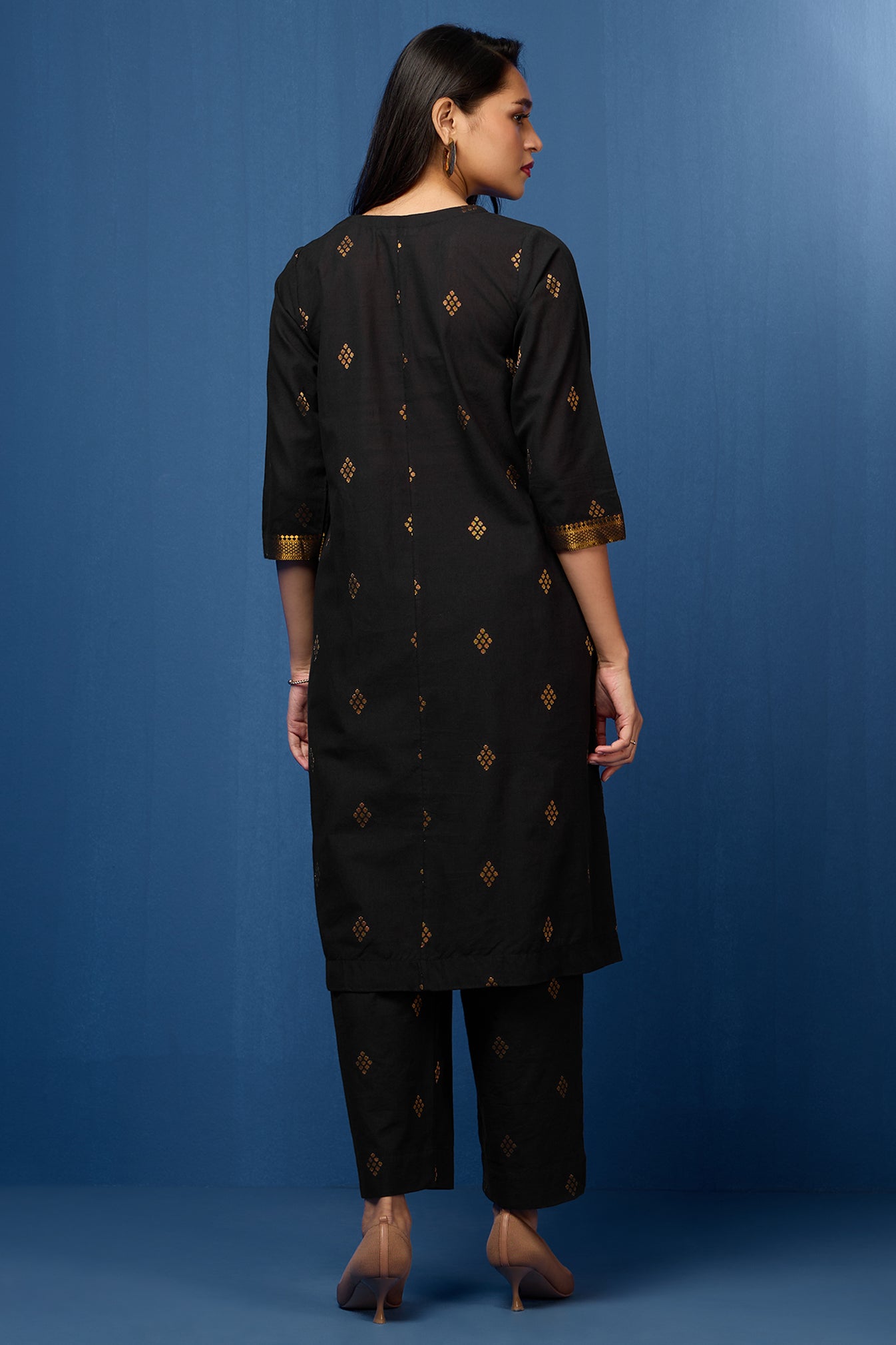 v-neck kurta with side panels and pockets - inky midnight & floral rad ...