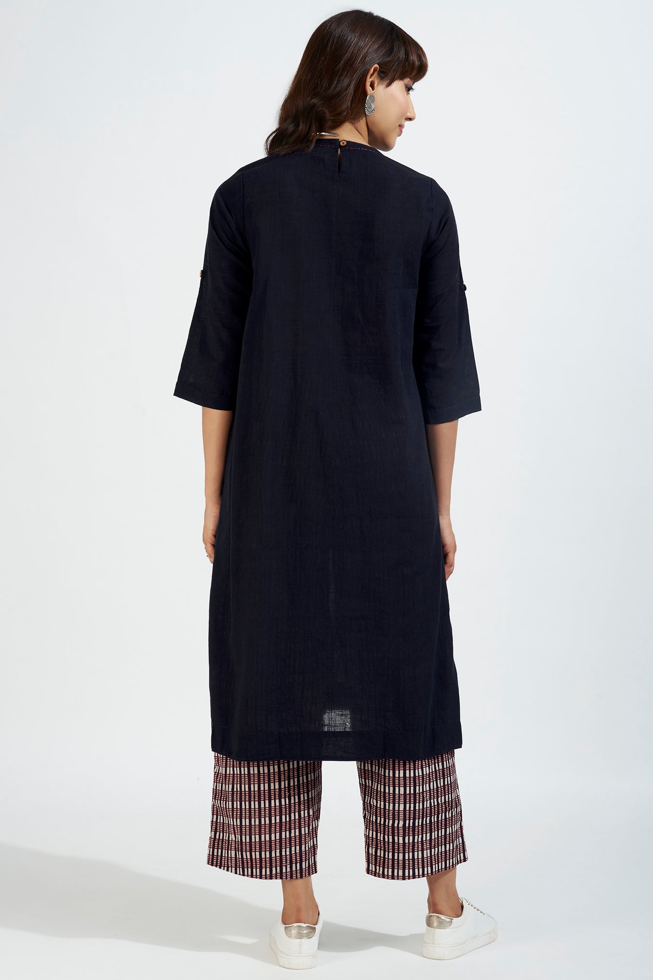 single flap slub texture slit kurta with patch pocket - ebony chic & s ...