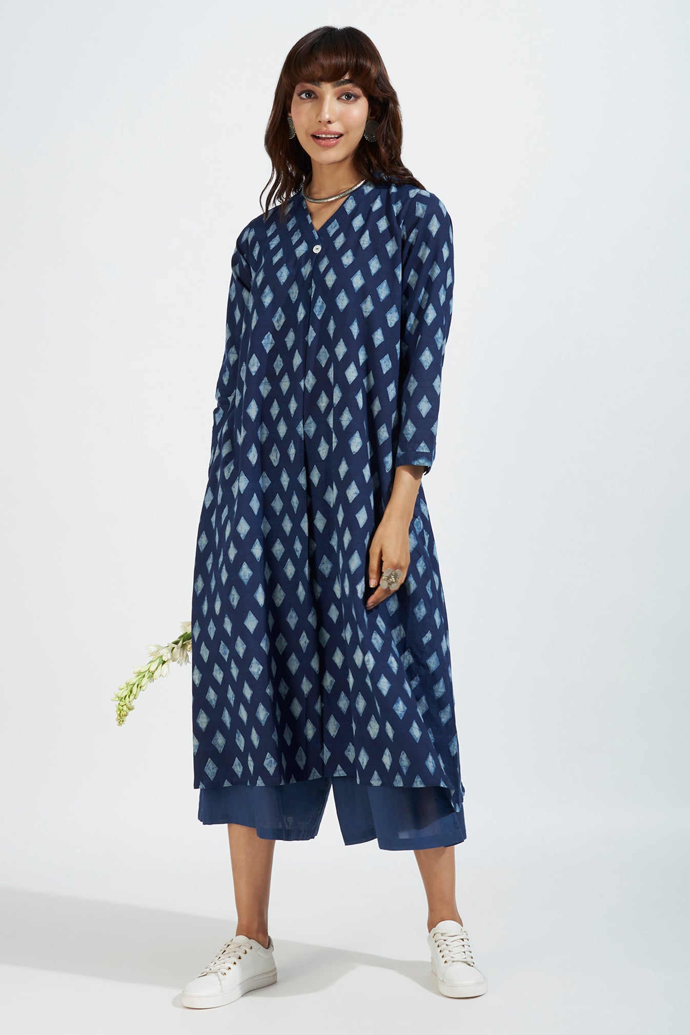 single box pleat v-neck kurta - enchanting indigo & symmetry charm ...